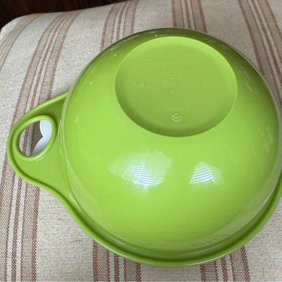Tupperware | Kitchen | Tupperware Green Food Storage Container | Poshmark